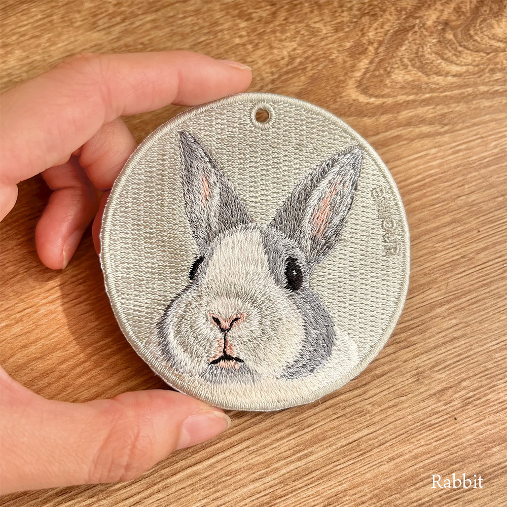 EMJOUR エンジュール 刺繍 キーホルダー チャーム 台湾 ナマケモノ うさぎ ハリネズミ シマウマ ゼブラ ラビット sloth ra – Emjour Japan