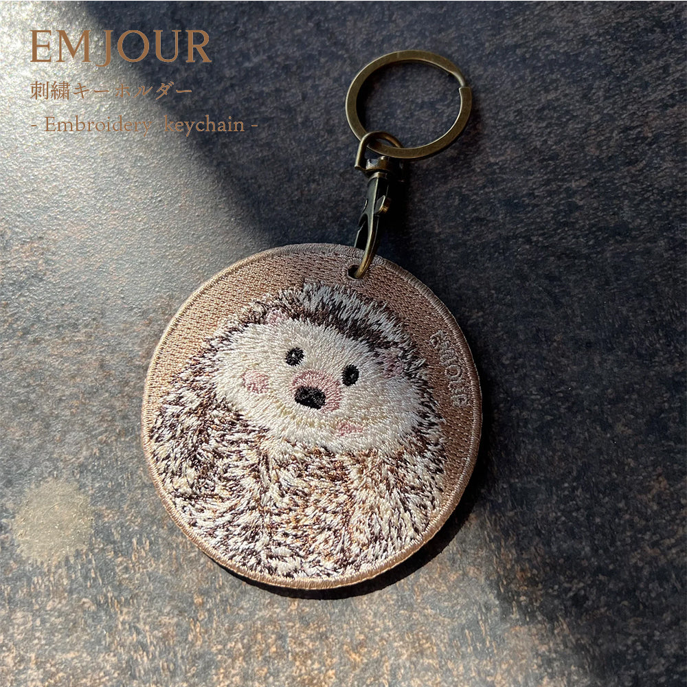 EMJOUR エンジュール 刺繍 キーホルダー チャーム 台湾 ナマケモノ うさぎ ハリネズミ シマウマ ゼブラ ラビット sloth ra – Emjour Japan